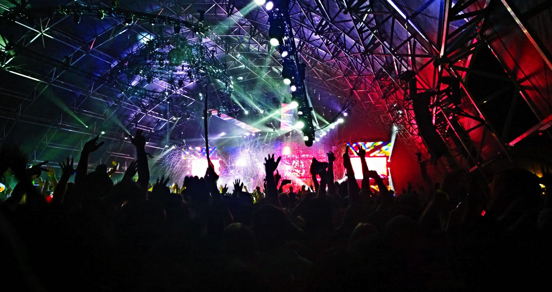 Maroon 5 and Jared Leto among names heading to the UAE - Rihlat Travel News