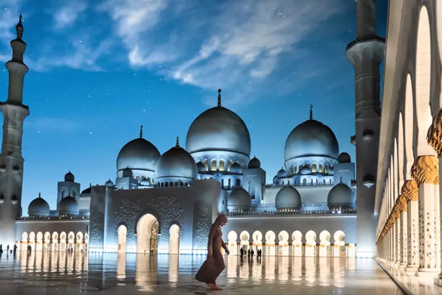 Sheikh Zayed Grand Mosque reaches new heights - Rihlat Travel News